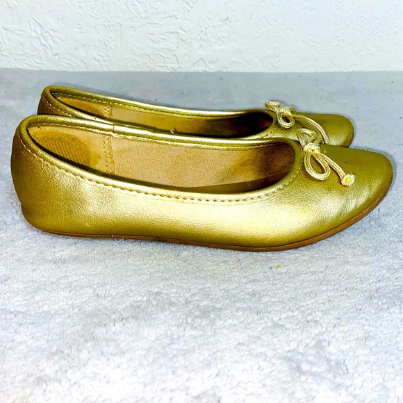 Zoe & Zac | Shoes | Zoe Zac Flats | Poshmark